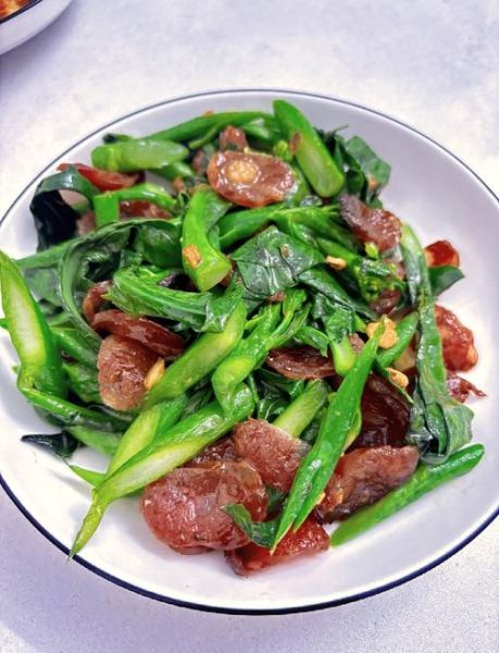 广式香肠怎么炒好吃_广式香肠炒什么配菜最香-第1张图片-山城妙识