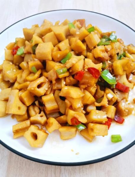 藕丁怎么凉拌又脆又好吃_藕丁凉拌不黑技巧-第1张图片-山城妙识 藕丁怎么凉拌又脆又好吃_藕丁凉拌不黑技巧-第1张图片-山城妙识