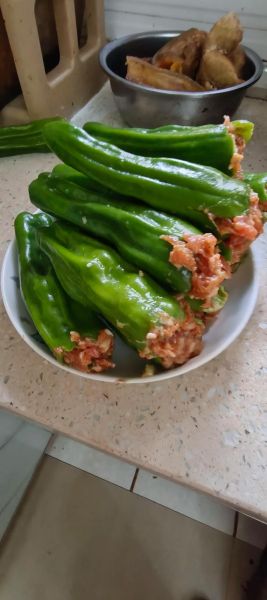 虎皮青椒怎么做_虎皮青椒最简单的做法-第2张图片-山城妙识