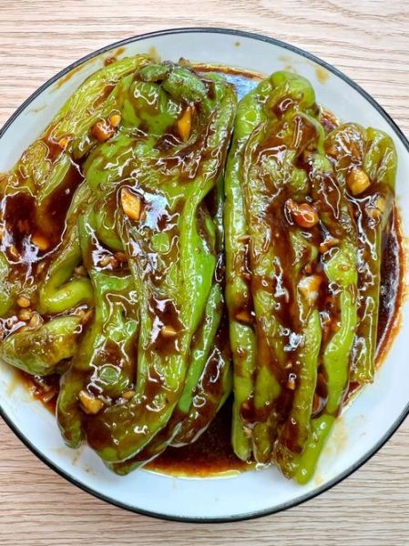 虎皮青椒怎么做_虎皮青椒最简单的做法-第3张图片-山城妙识