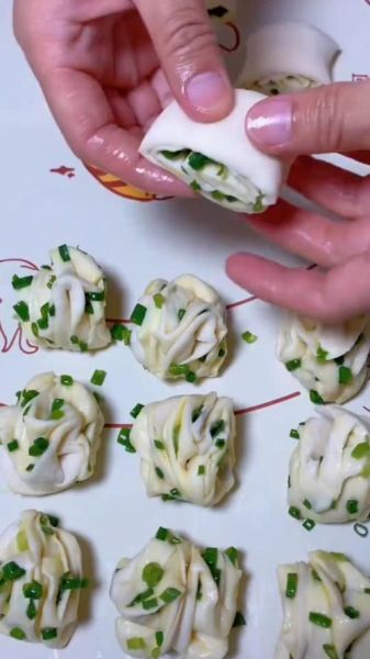 怎样拧花卷好看_花卷拧法技巧-第2张图片-山城妙识