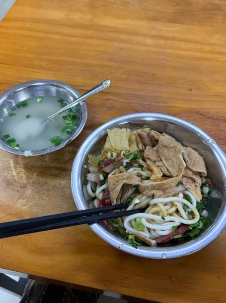 广西桂林米粉哪里最正宗_桂林米粉怎么做才地道-第3张图片-山城妙识