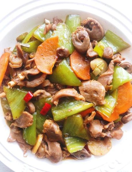 鸡胗怎么炒好吃又简单_鸡胗炒多久才嫩-第1张图片-山城妙识