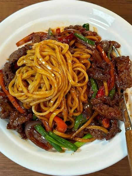 正宗牛肉意面酱汁怎么做_牛肉意面酱汁配方-第2张图片-山城妙识 正宗牛肉意面酱汁怎么做_牛肉意面酱汁配方-第2张图片-山城妙识