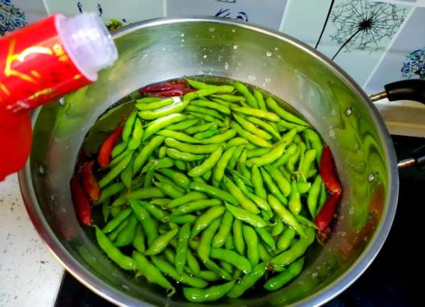 煮毛豆怎么保持翠绿_毛豆不变黄的窍门-第3张图片-山城妙识
