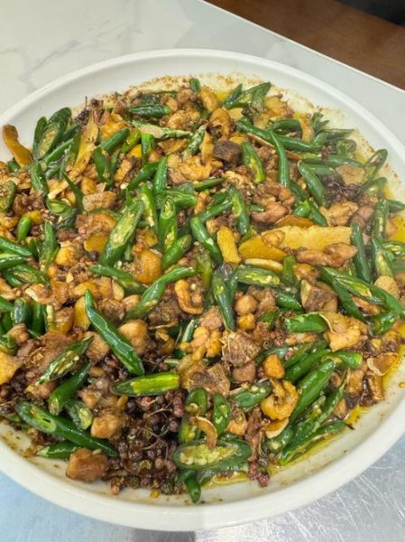 贵州辣子鸡怎么做_正宗辣子鸡用哪种辣椒-第2张图片-山城妙识