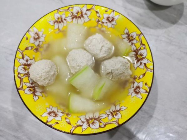 冬瓜丸子汤怎么做_冬瓜丸子汤热量高吗-第3张图片-山城妙识 冬瓜丸子汤怎么做_冬瓜丸子汤热量高吗-第3张图片-山城妙识