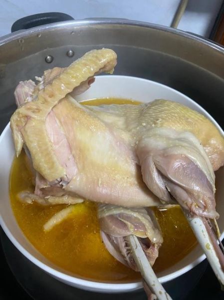 清蒸整鸡怎么做_清蒸整鸡要蒸多久-第2张图片-山城妙识