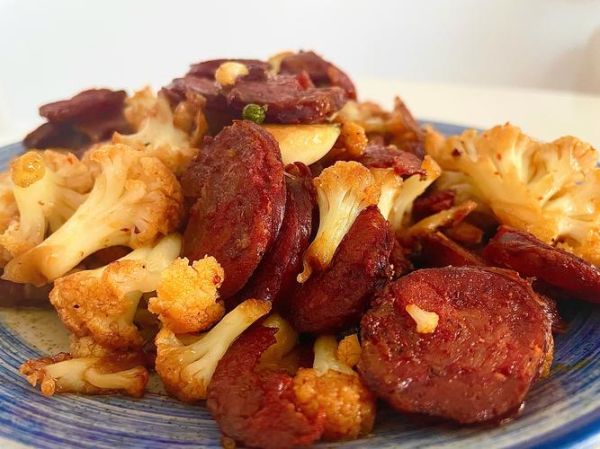 风干肠炒什么菜好吃_风干肠搭配蔬菜推荐-第1张图片-山城妙识