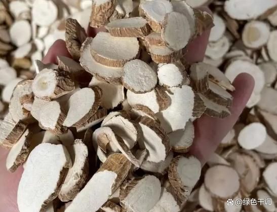 煮羊肉汤放什么调料最佳_羊肉汤去膻增香的秘诀-第3张图片-山城妙识