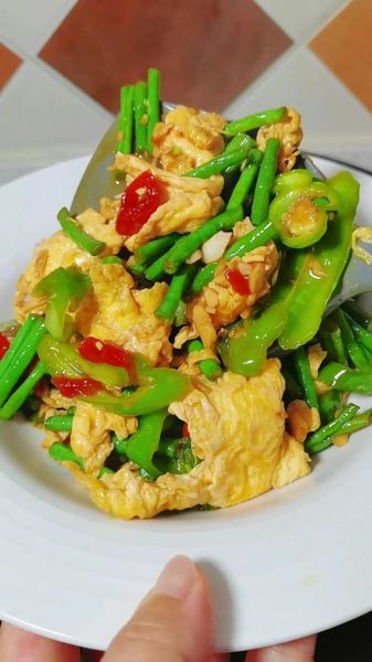 炒豇豆怎么炒好吃_豇豆焯水几分钟才脆绿-第3张图片-山城妙识 炒豇豆怎么炒好吃_豇豆焯水几分钟才脆绿-第3张图片-山城妙识