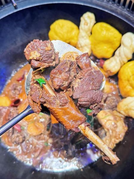 东北铁锅炖大鹅怎么做_东北铁锅炖大鹅正宗做法-第1张图片-山城妙识 东北铁锅炖大鹅怎么做_东北铁锅炖大鹅正宗做法-第1张图片-山城妙识