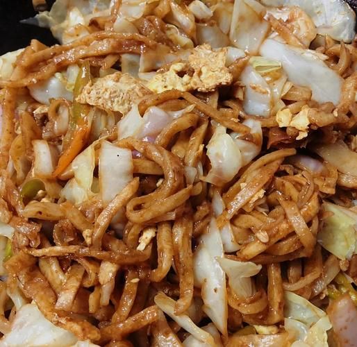 鸡蛋炒饼丝怎么做_饭店大厨的秘诀-第2张图片-山城妙识