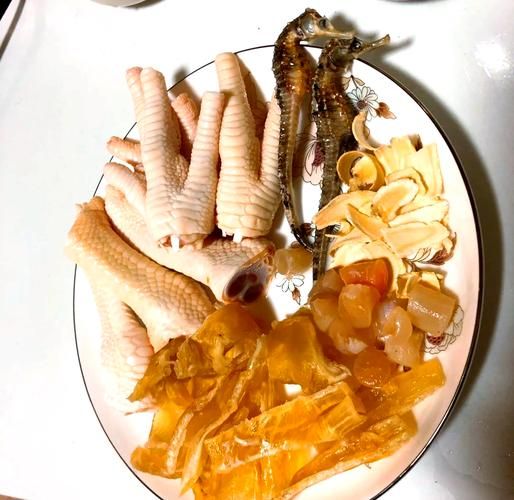 花胶鸡脚汤的做法_花胶鸡脚汤怎么炖不腥-第1张图片-山城妙识