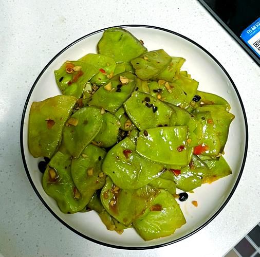清炒扁豆怎么做好吃_清炒扁豆要不要焯水-第1张图片-山城妙识 清炒扁豆怎么做好吃_清炒扁豆要不要焯水-第1张图片-山城妙识