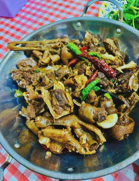 啤酒鸭火锅怎么做_啤酒鸭火锅底料怎么配-第2张图片-山城妙识 啤酒鸭火锅怎么做_啤酒鸭火锅底料怎么配-第2张图片-山城妙识