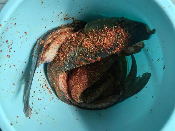 用盐腌鱼怎么做_盐腌鱼能保存多久-第3张图片-山城妙识