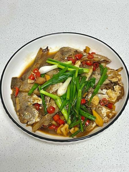 红烧鲳鱼怎么做_王刚最正宗做法-第1张图片-山城妙识