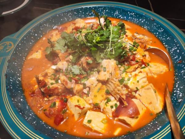 豆腐焖鱼怎么做_豆腐焖鱼用什么鱼最好-第2张图片-山城妙识