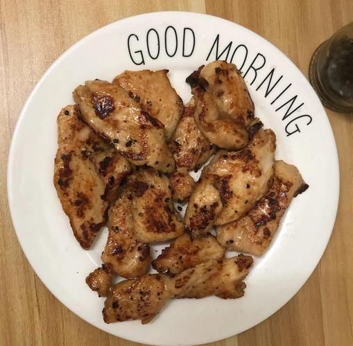 香煎鸡胸肉怎么做好吃_香煎鸡胸肉热量高吗-第1张图片-山城妙识