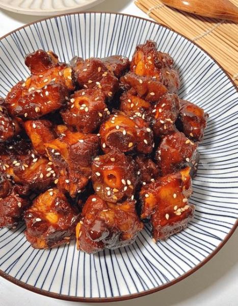 话梅排骨是哪的菜_话梅排骨属于哪个菜系-第2张图片-山城妙识