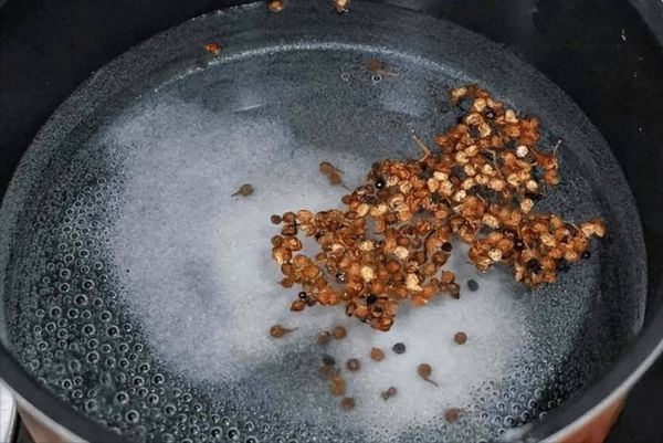 喝花椒水对肝有害处吗_长期饮用风险-第2张图片-山城妙识