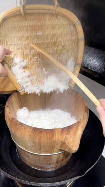 正宗木桶蒸饭怎么做_木桶蒸饭详细步骤-第1张图片-山城妙识