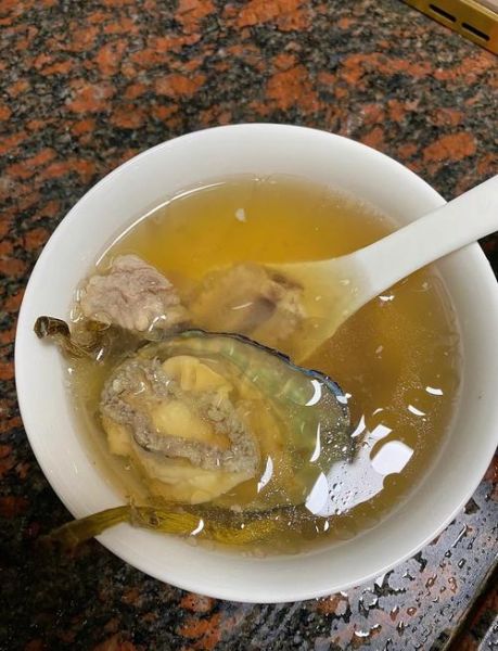 石斛水鱼汤的做法大全_石斛水鱼汤怎么炖最营养-第1张图片-山城妙识