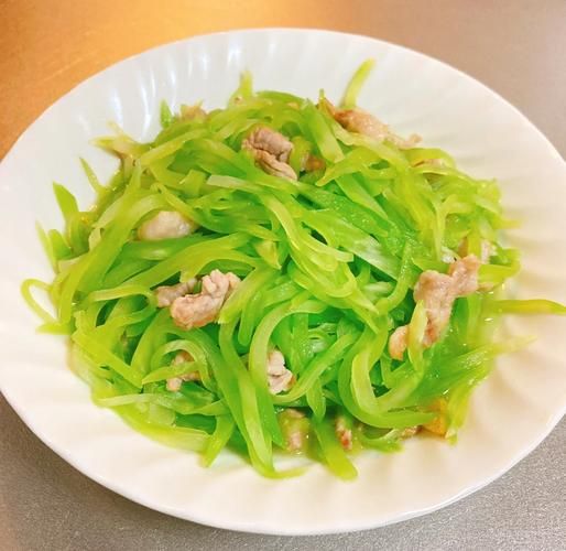 川味莴笋炒肉片怎么做_莴笋炒肉片正宗做法-第1张图片-山城妙识 川味莴笋炒肉片怎么做_莴笋炒肉片正宗做法-第1张图片-山城妙识