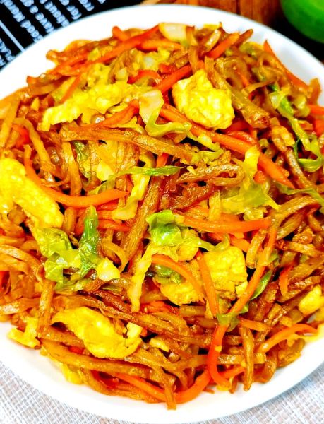 炒饼丝怎么不粘锅_家常炒饼丝做法窍门-第1张图片-山城妙识