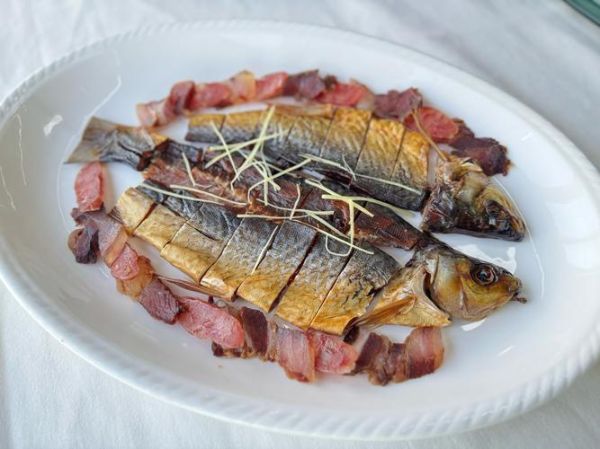 晒干的腌鱼怎么做好吃_晒干的腌鱼怎么蒸不腥-第1张图片-山城妙识