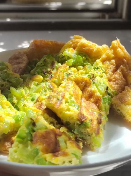 苦瓜煎鸡蛋怎么炒好吃_苦瓜不苦的秘诀-第3张图片-山城妙识 苦瓜煎鸡蛋怎么炒好吃_苦瓜不苦的秘诀-第3张图片-山城妙识