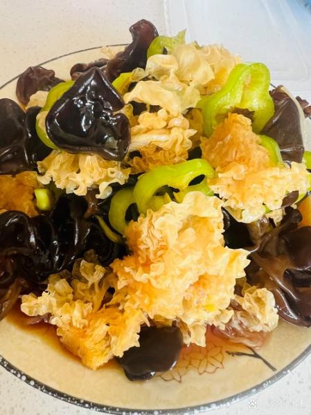 白毛木耳怎么泡发_白毛木耳凉拌做法-第1张图片-山城妙识