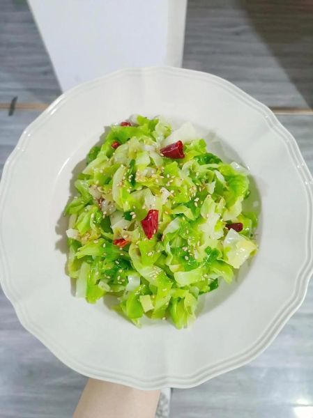 卷心菜不焯水能凉拌吗_卷心菜凉拌要不要焯水-第1张图片-山城妙识 卷心菜不焯水能凉拌吗_卷心菜凉拌要不要焯水-第1张图片-山城妙识