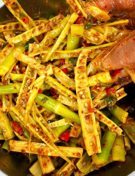 竹笋怎么凉拌好吃_凉拌竹笋要不要焯水-第2张图片-山城妙识