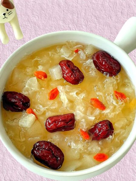 银耳莲子汤怎么做_银耳莲子汤功效与禁忌-第2张图片-山城妙识 银耳莲子汤怎么做_银耳莲子汤功效与禁忌-第2张图片-山城妙识