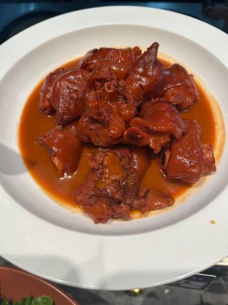 酸梅酱猪手怎么做_猪手去腥技巧-第3张图片-山城妙识