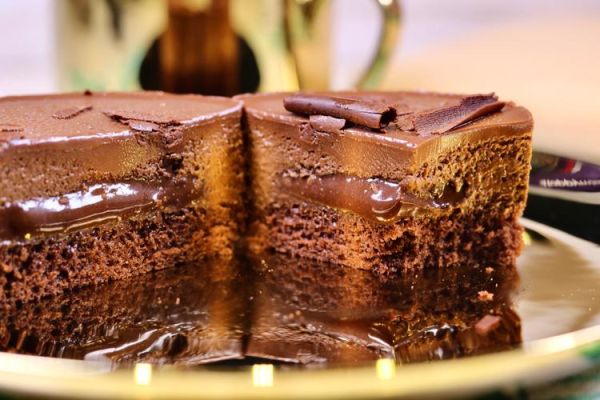 熔岩蛋糕里面熟了吗_如何判断流心状态-第1张图片-山城妙识 熔岩蛋糕里面熟了吗_如何判断流心状态-第1张图片-山城妙识