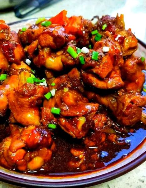 红烧鸡怎么烧好吃又简单窍门_家常红烧鸡做法-第1张图片-山城妙识