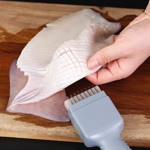 鱿鱼怎么切花_鱿鱼切法图解步骤-第3张图片-山城妙识