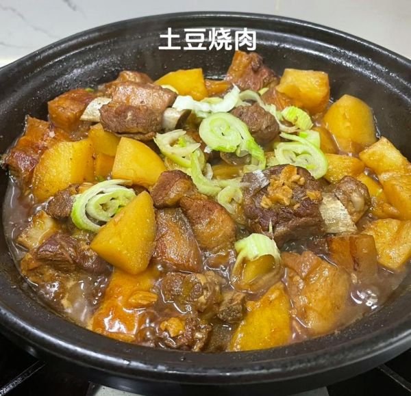 土豆烧肉最正宗的做法_家常土豆烧肉怎么做-第2张图片-山城妙识