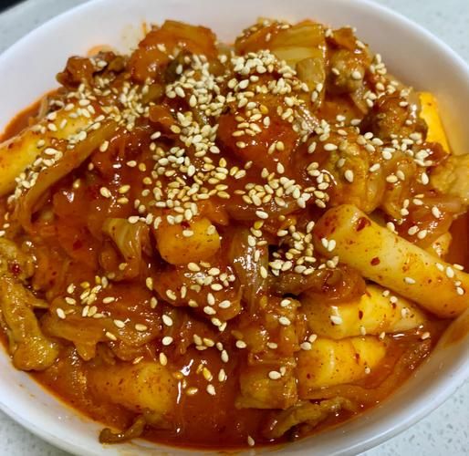 韩国泡菜炒年糕怎么做_正宗韩式辣炒年糕步骤-第1张图片-山城妙识