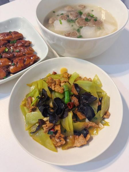 晚饭吃什么菜呢_愁死了怎么办-第1张图片-山城妙识