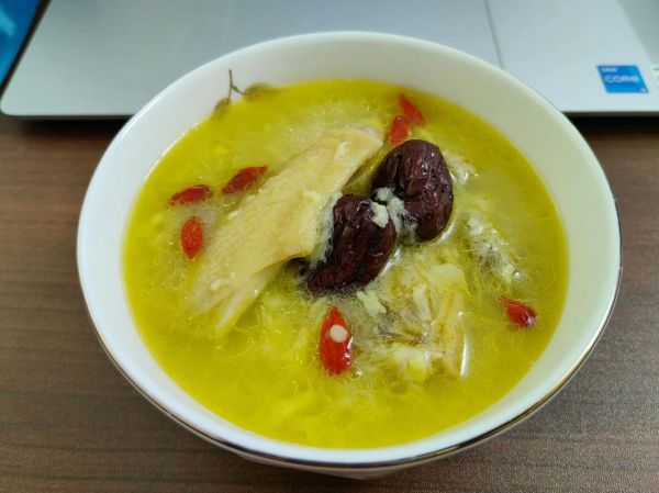 榴莲红枣汤的做法_榴莲红枣汤的功效与禁忌-第1张图片-山城妙识 榴莲红枣汤的做法_榴莲红枣汤的功效与禁忌-第1张图片-山城妙识