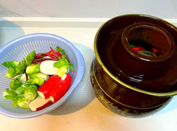 泡菜女博士郑晓贞是谁_她的泡菜秘诀有哪些-第3张图片-山城妙识 泡菜女博士郑晓贞是谁_她的泡菜秘诀有哪些-第3张图片-山城妙识