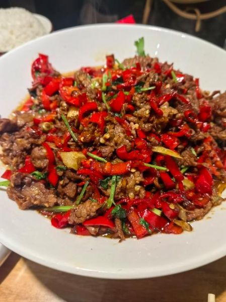 爆炒牛肉片怎么炒才嫩_爆炒牛肉片用哪个部位最好-第3张图片-山城妙识