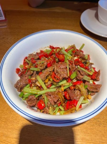 爆炒牛肉片怎么炒才嫩_爆炒牛肉片用哪个部位最好-第2张图片-山城妙识