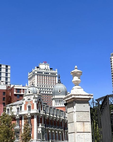 马德里旅游攻略_马德里有哪些必去景点-第2张图片-山城妙识