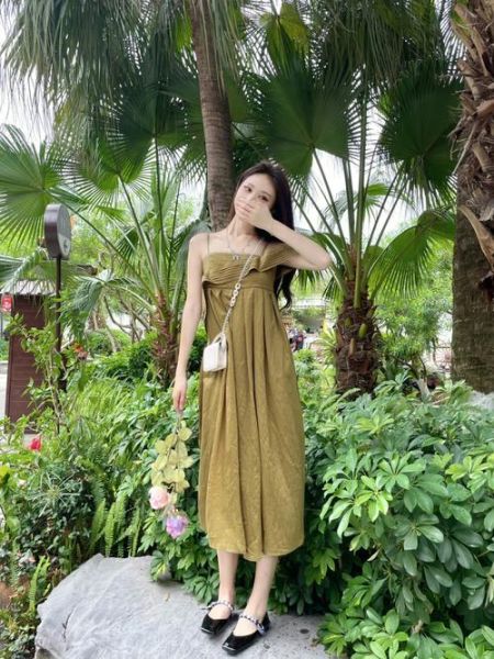 芥末绿色是什么颜色_芥末绿色怎么搭配好看-第1张图片-山城妙识