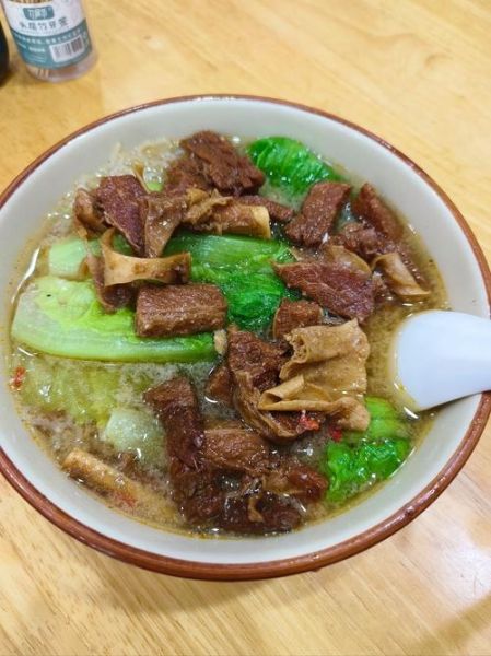 牛腩粉的做法_牛腩粉配料有哪些-第1张图片-山城妙识 牛腩粉的做法_牛腩粉配料有哪些-第1张图片-山城妙识